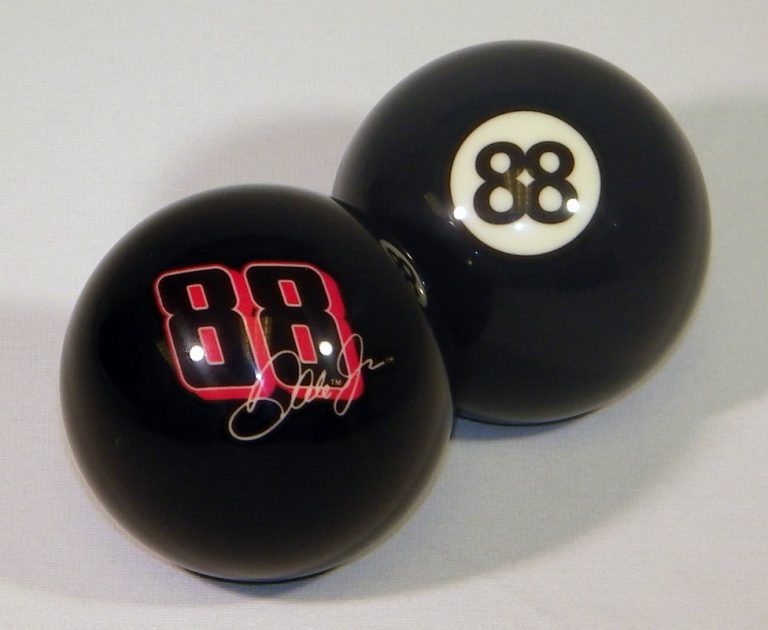 Custom 8 Ball - THE BILLIARDS GUY